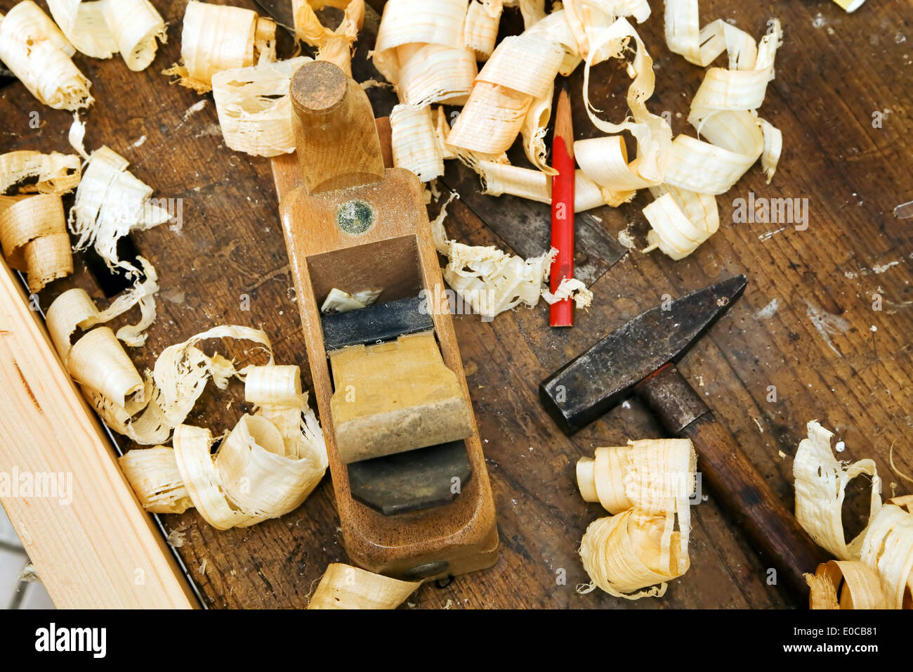 Planes carpenter's bench plane hands hand planes workbench tools ...