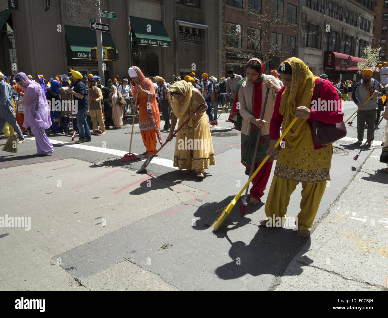 Sikh day parade hi-res stock photography and images - Alamy