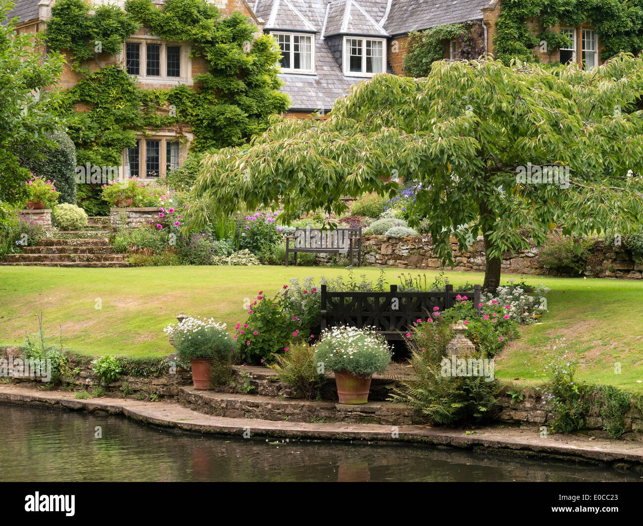 English manor house hi-res stock photography and images - Alamy