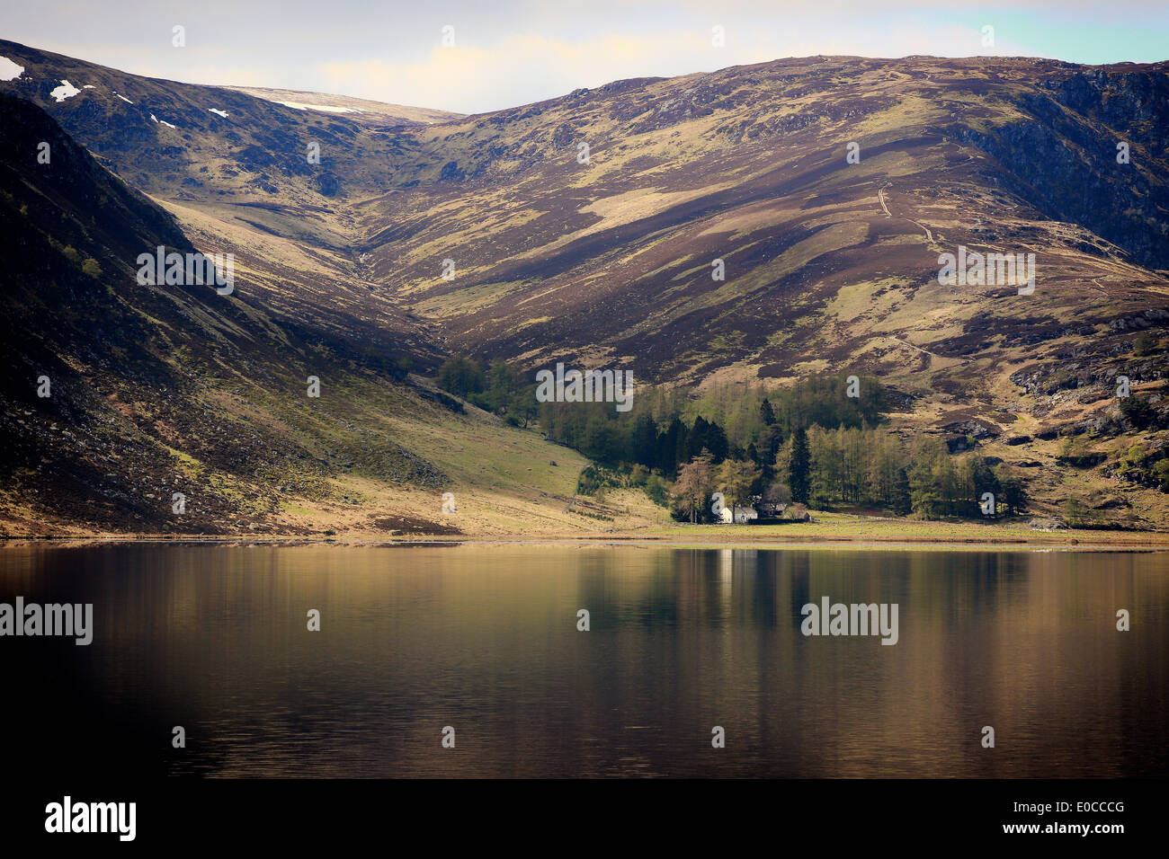 Scotland on a spring day, Scottish highlands, sea, mountain, lake ...