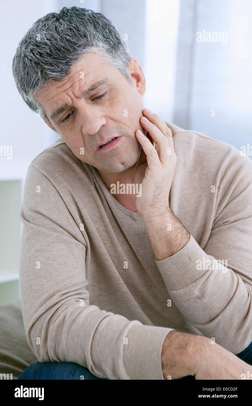 Teethache men hi-res stock photography and images - Alamy