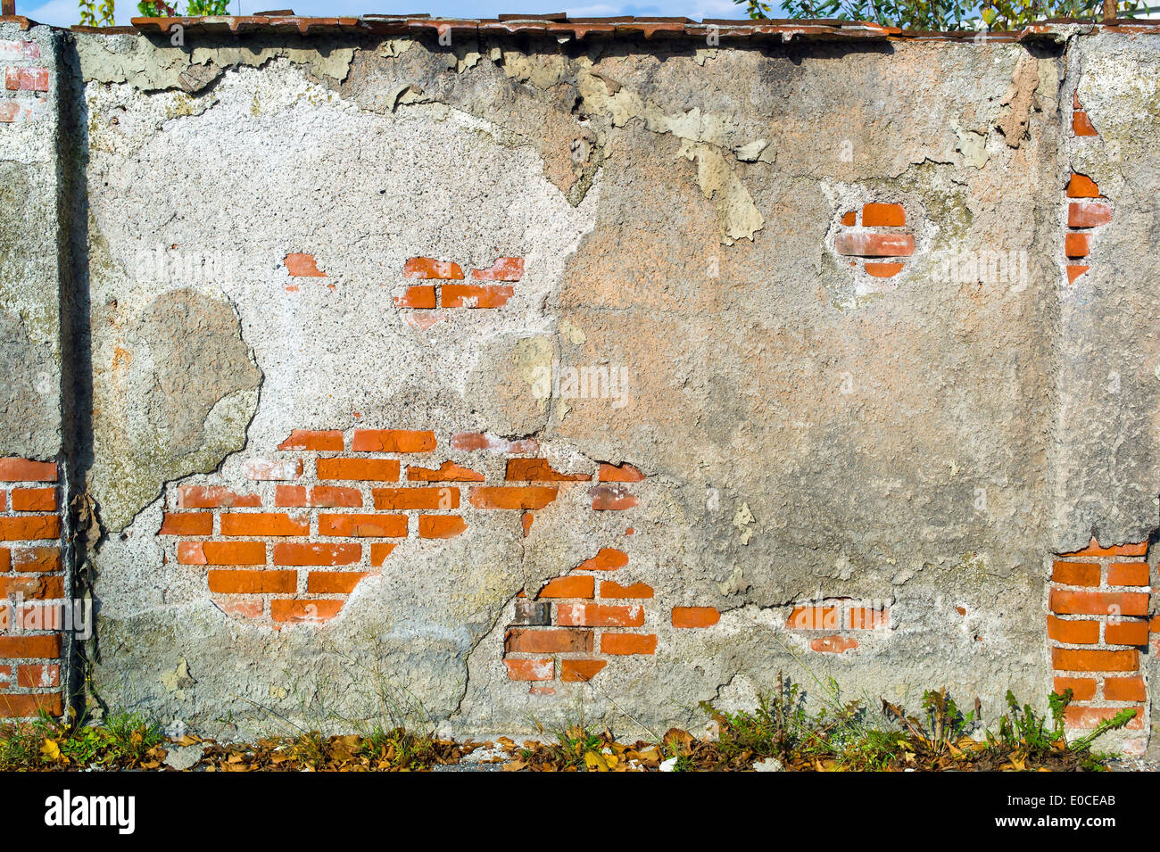 Ziegel und steinmauer hi-res stock photography and images - Alamy