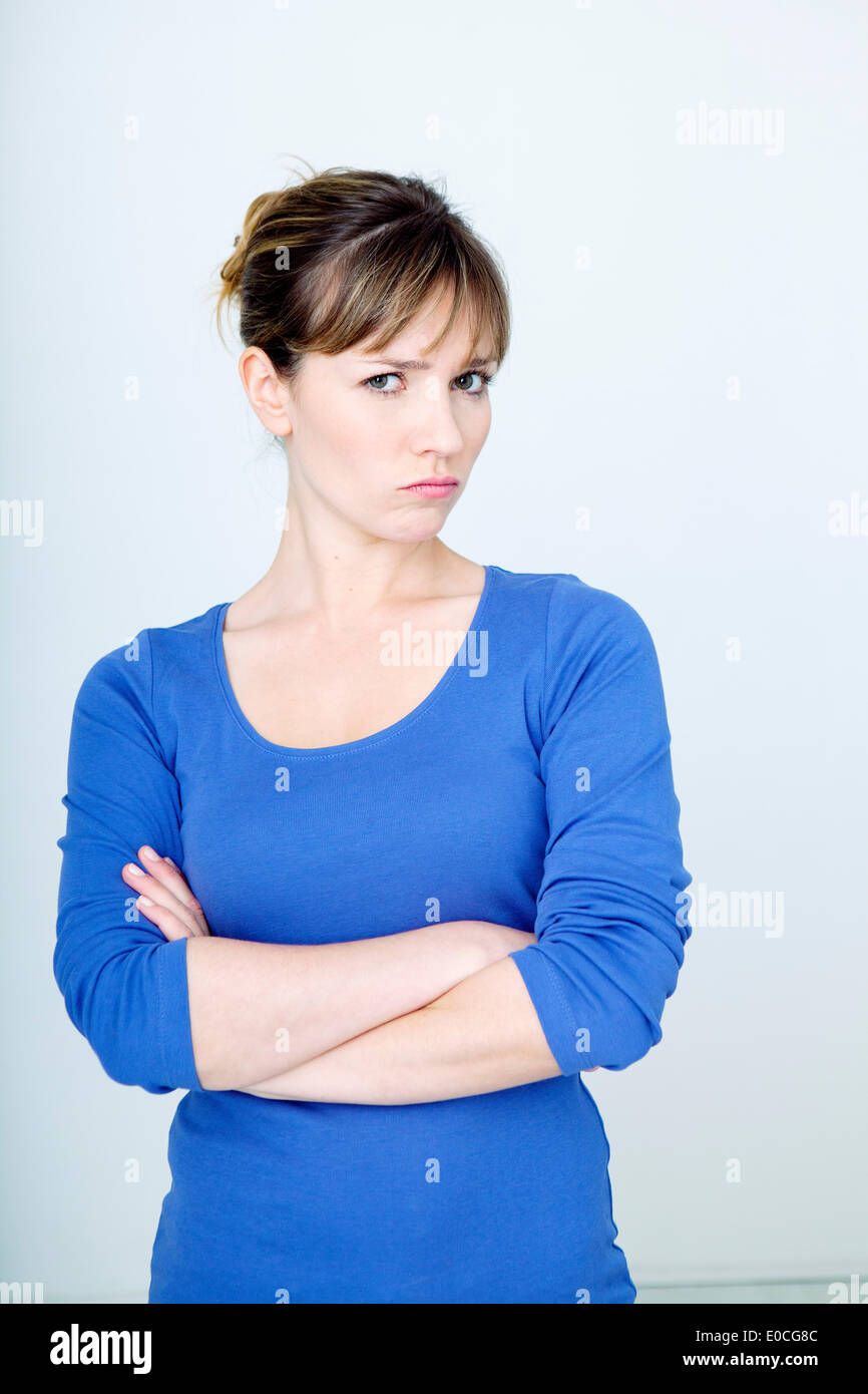 Perplexed woman hi-res stock photography and images - Alamy