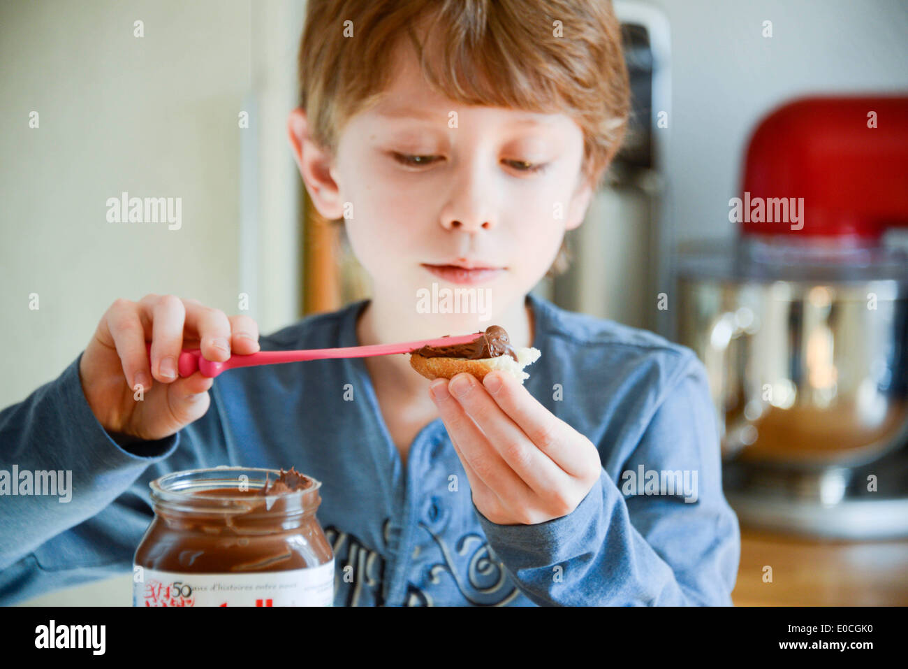 Butter and spread and child hi-res stock photography and images - Alamy