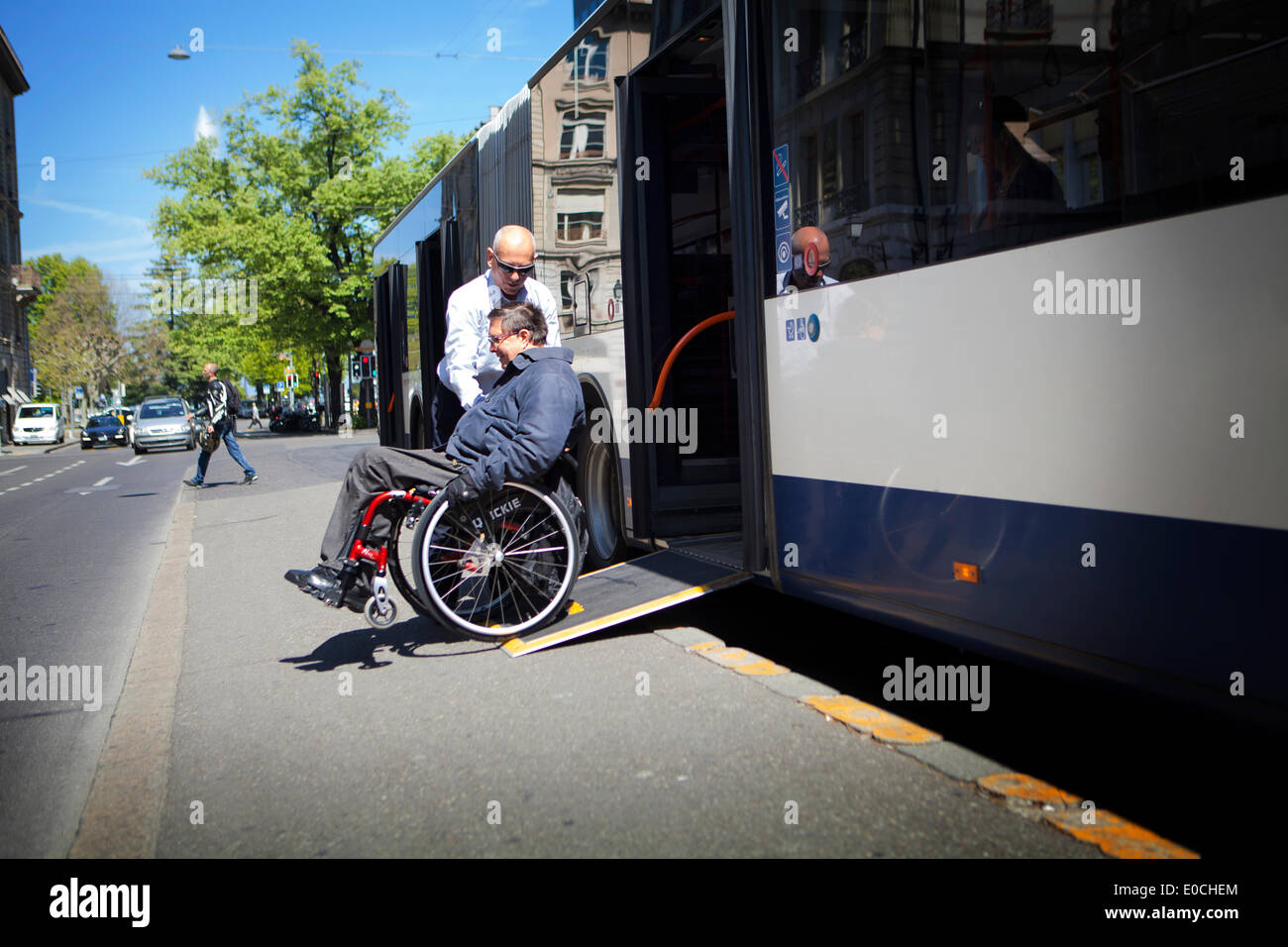 Disabled ramp bus hi-res stock photography and images - Alamy
