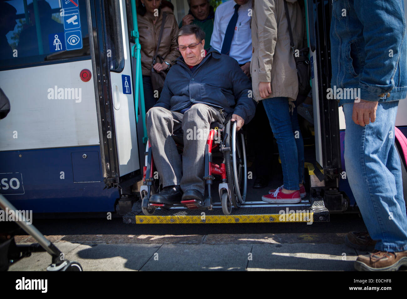 Ramp disability disabled disable hi-res stock photography and images ...