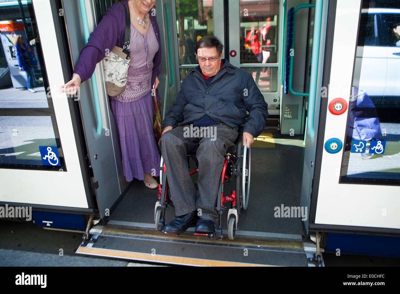 Ramp disability disabled disable hi-res stock photography and images ...