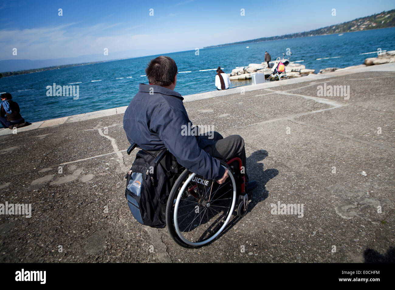 Disabled man men wheelchair handicap hi-res stock photography and ...