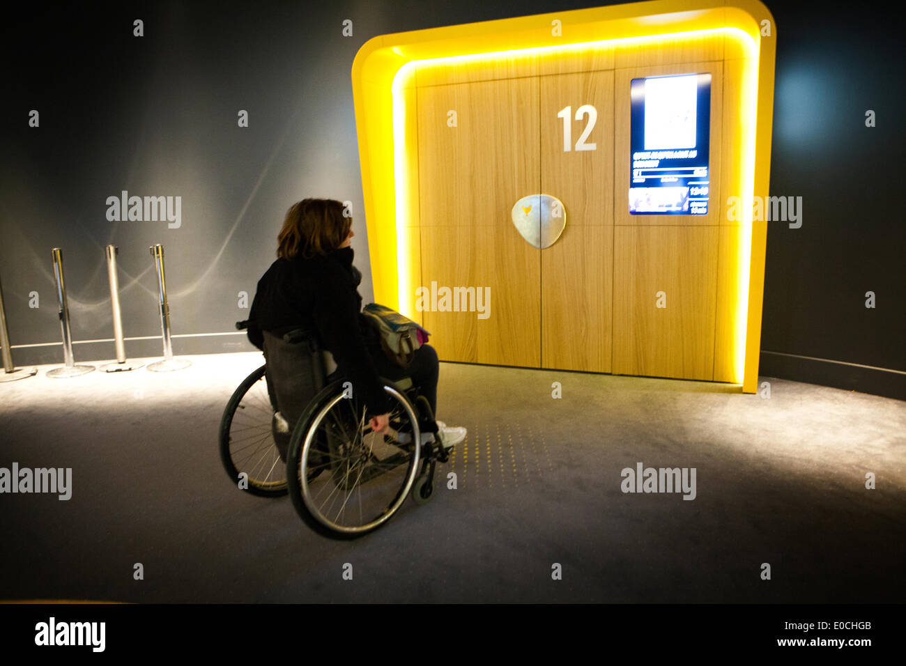 Disabled activities hi-res stock photography and images - Alamy