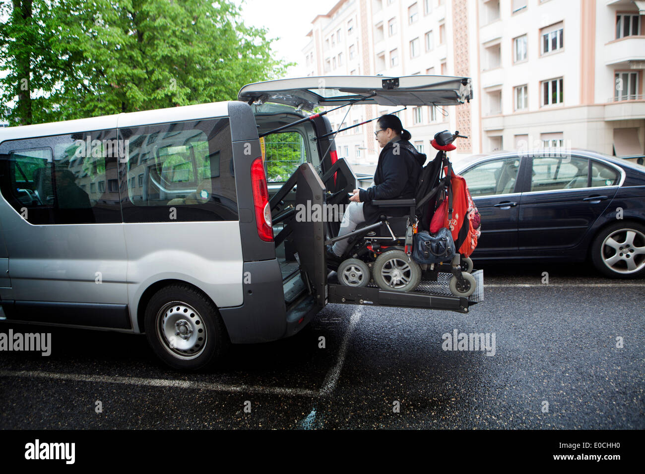 Disabled elevator hi-res stock photography and images - Alamy