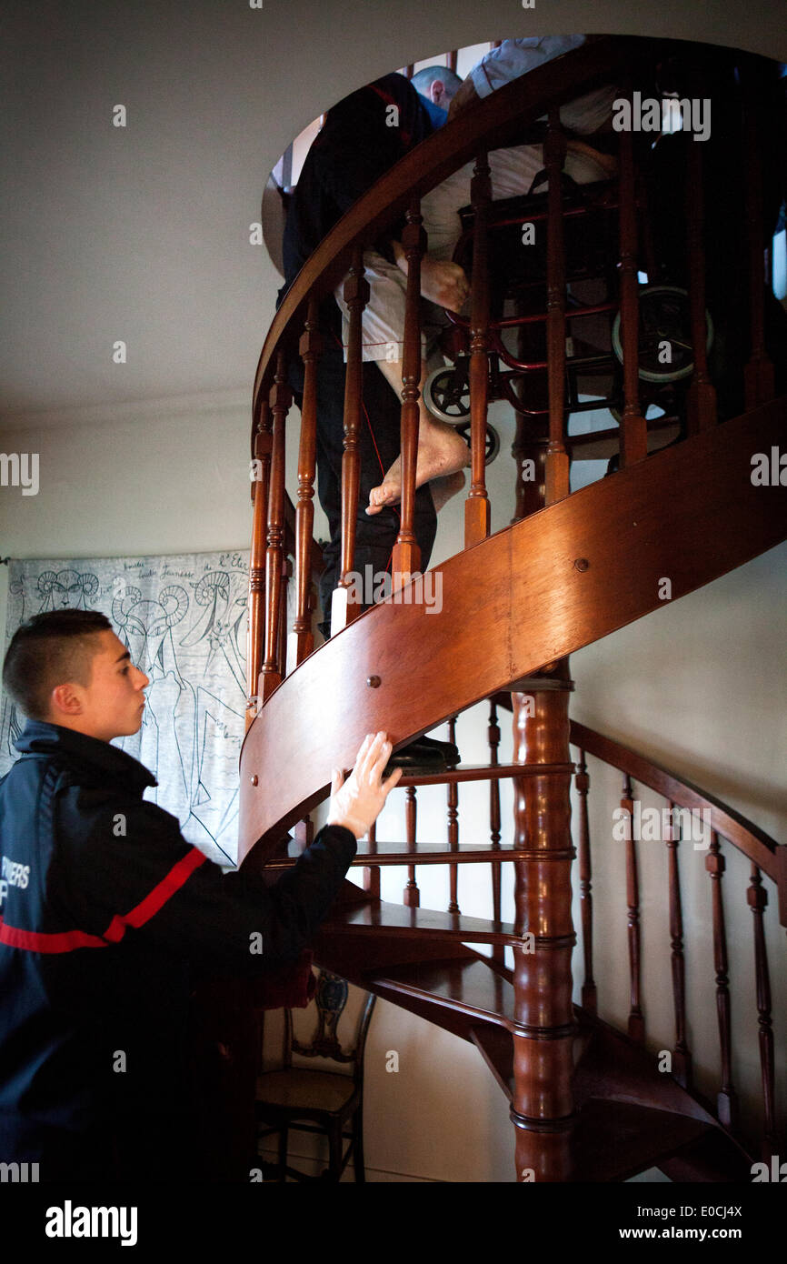 Paris fire brigade Stock Photo - Alamy