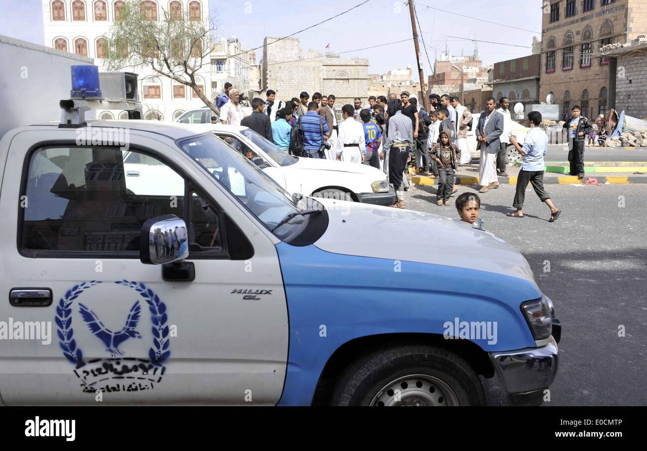 Sanaa, Yemen. 9th May, 2014. A police car stops at the blast site in ...