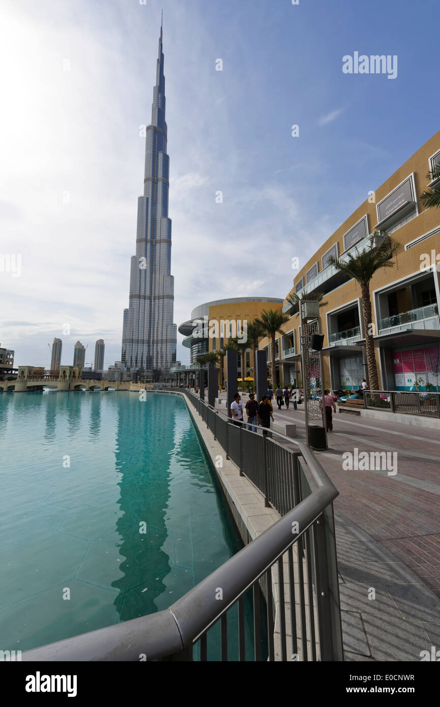 Iconic tallest glass building - Burj Khalifa, Dubai, United Arab ...