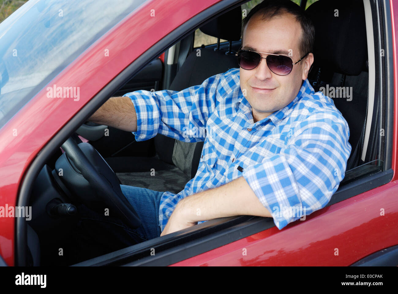 Open car hood while driving hi-res stock photography and images - Alamy