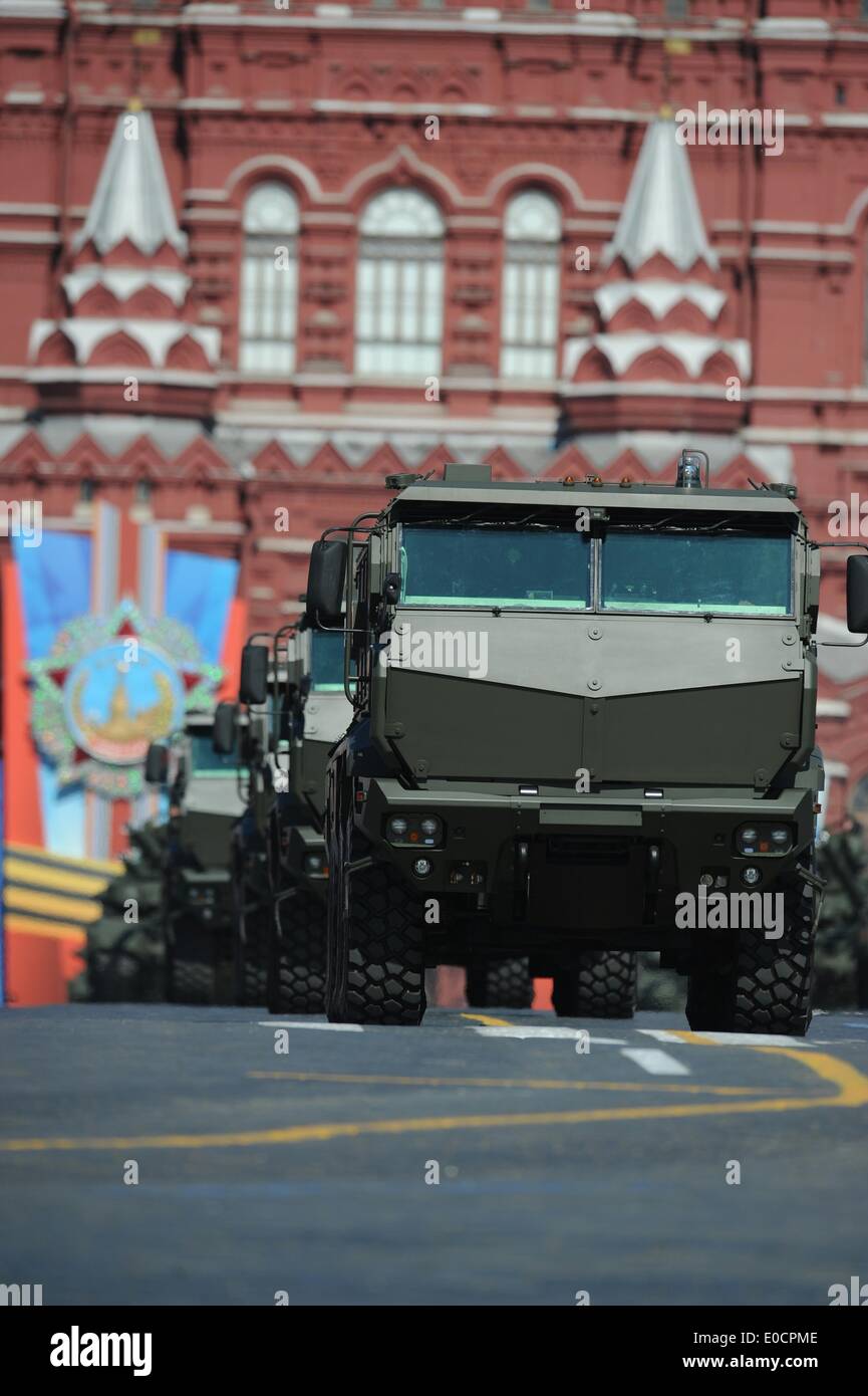 Military parade in moscow's red square hi-res stock photography and ...