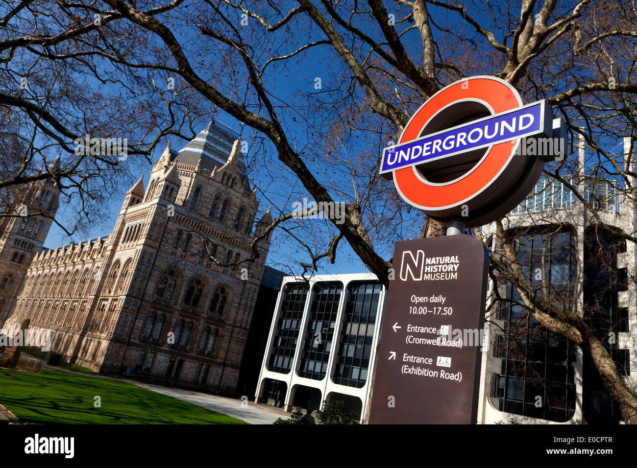 Tube sign along natural history hi-res stock photography and images - Alamy