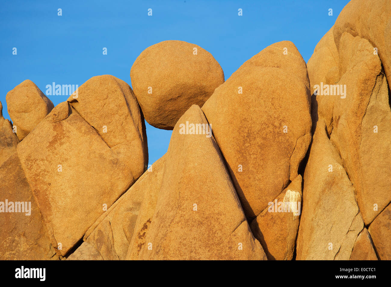 Jumbo Rocks at Joshua Tree National Park in the evening light, Mojave ...