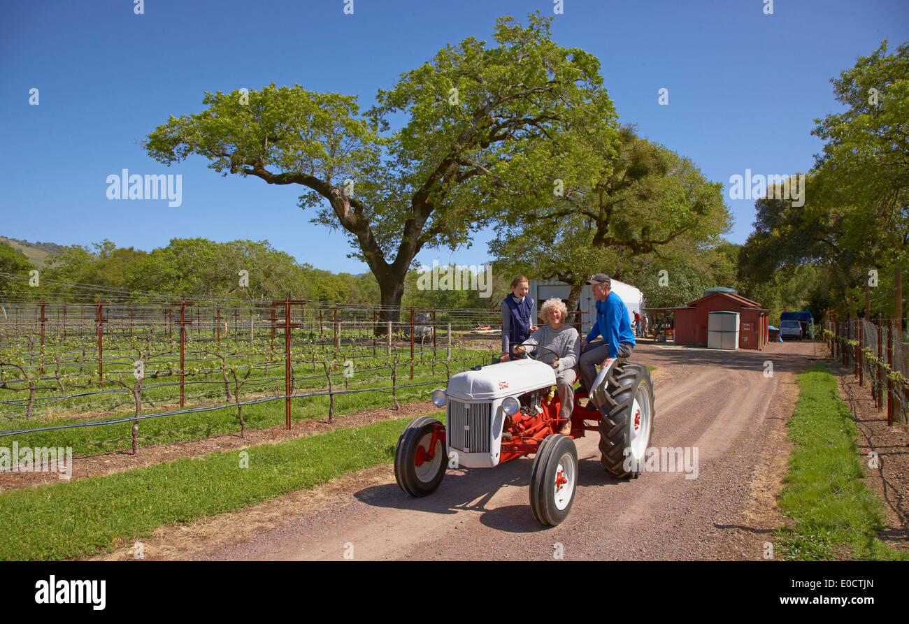 Friends tractor hi-res stock photography and images - Alamy