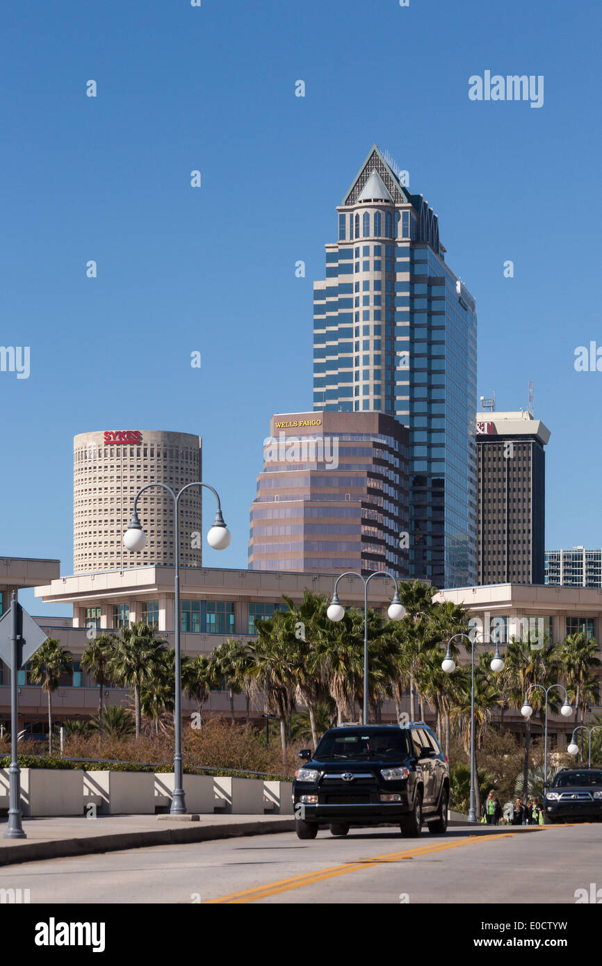 Skyline downtown buildings hi-res stock photography and images - Alamy