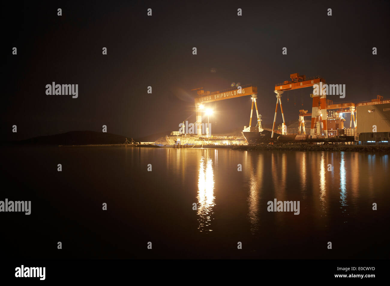 Cranes of Ouhua Shipyard at night, Zhoushan, Zhejiang province, China ...