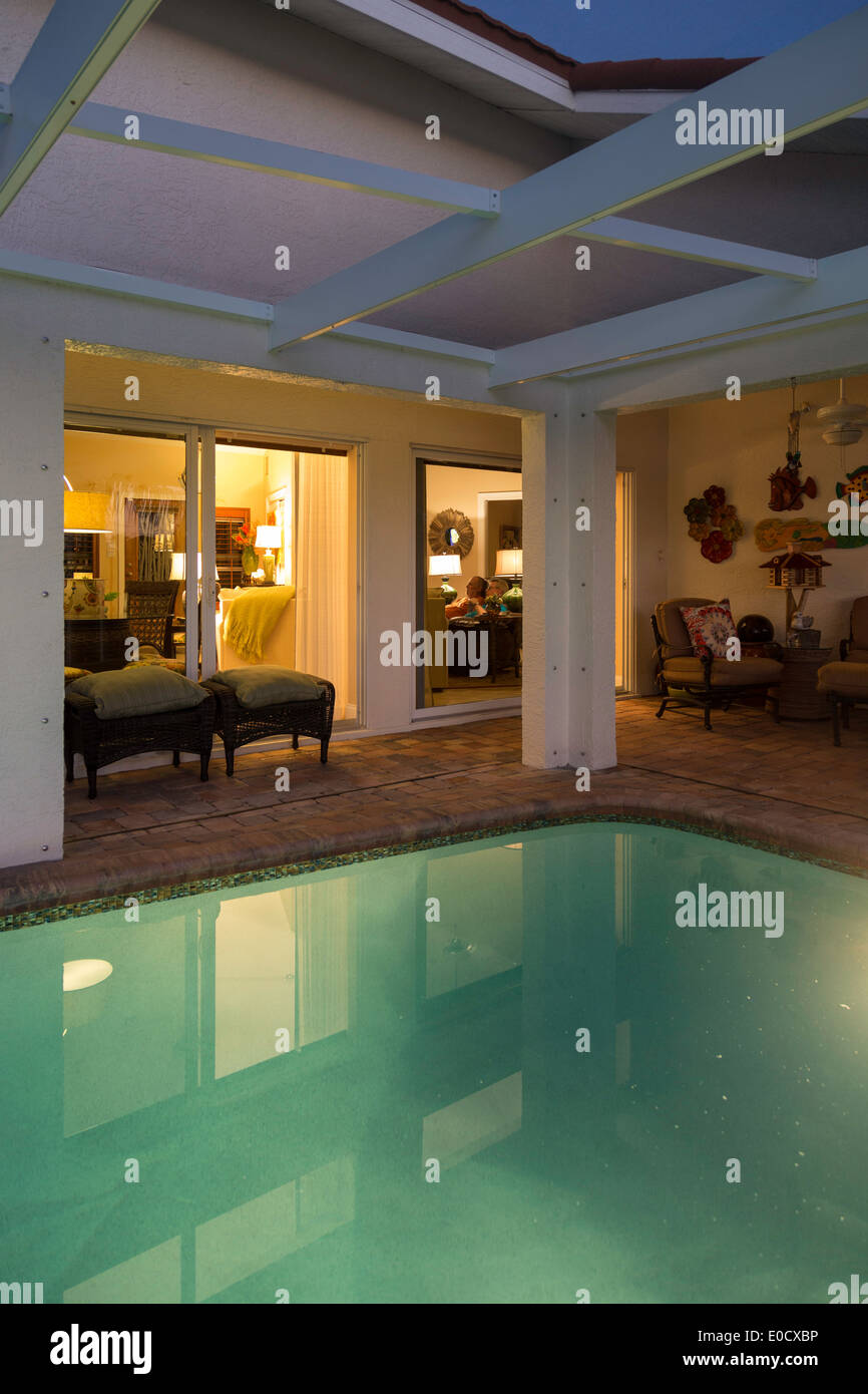 Outdoor swimming pool dusk hi-res stock photography and images - Alamy