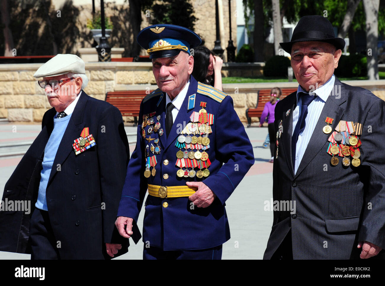 Baku. 9th May, 2014. The World War II veterans attend the commemoration ...