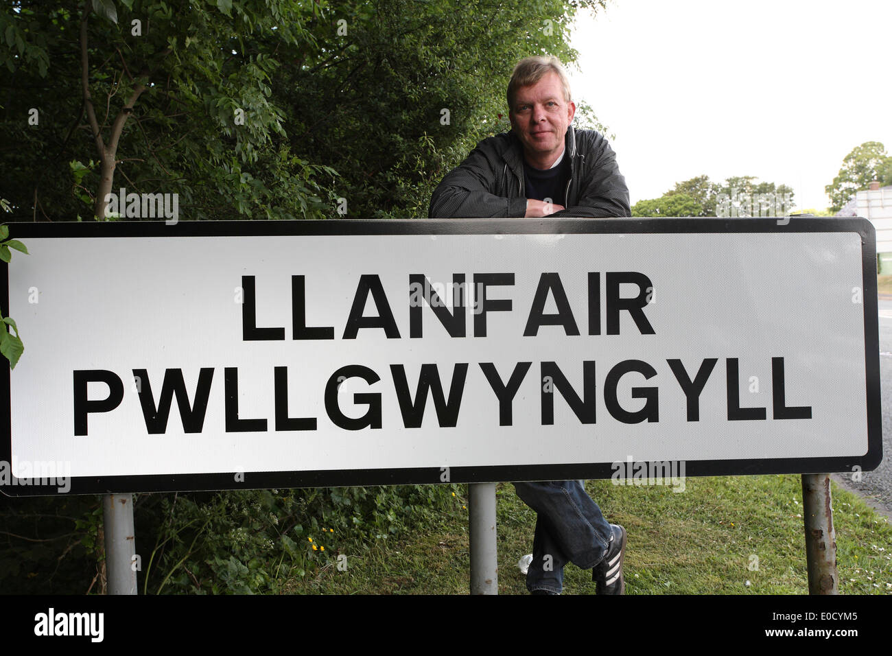 Llanfair sign hi-res stock photography and images - Alamy