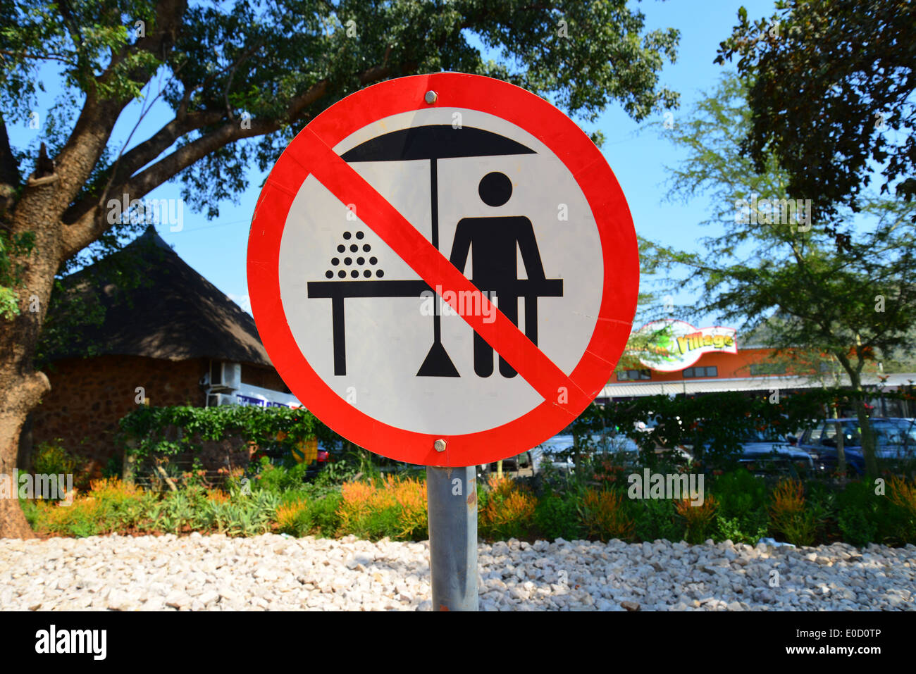 No hawkers sign hi-res stock photography and images - Alamy