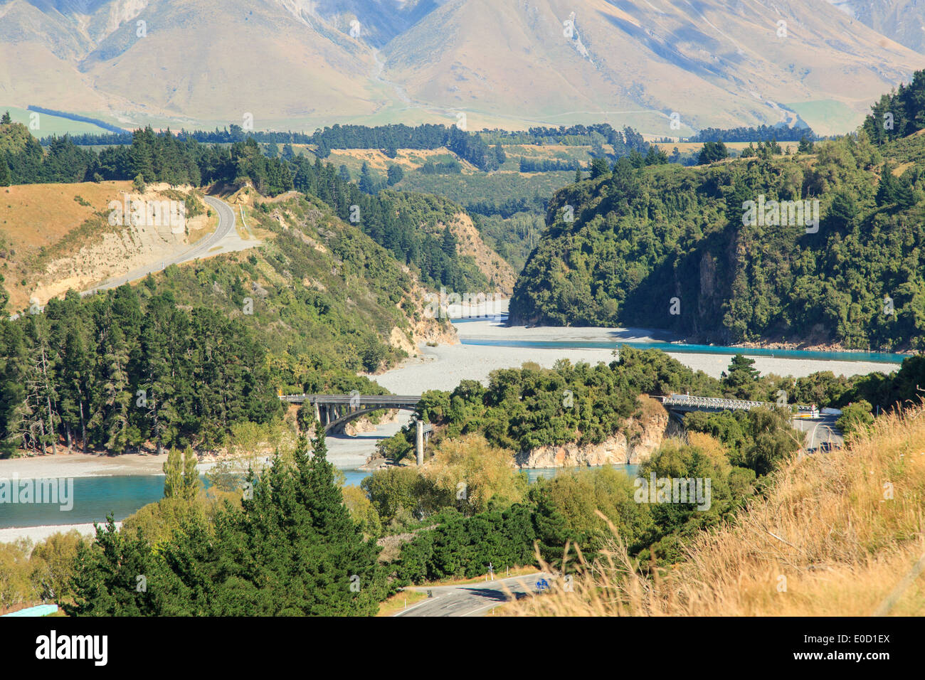 Rakaia gorge bridge rakaia gorge bridge hi-res stock photography and ...