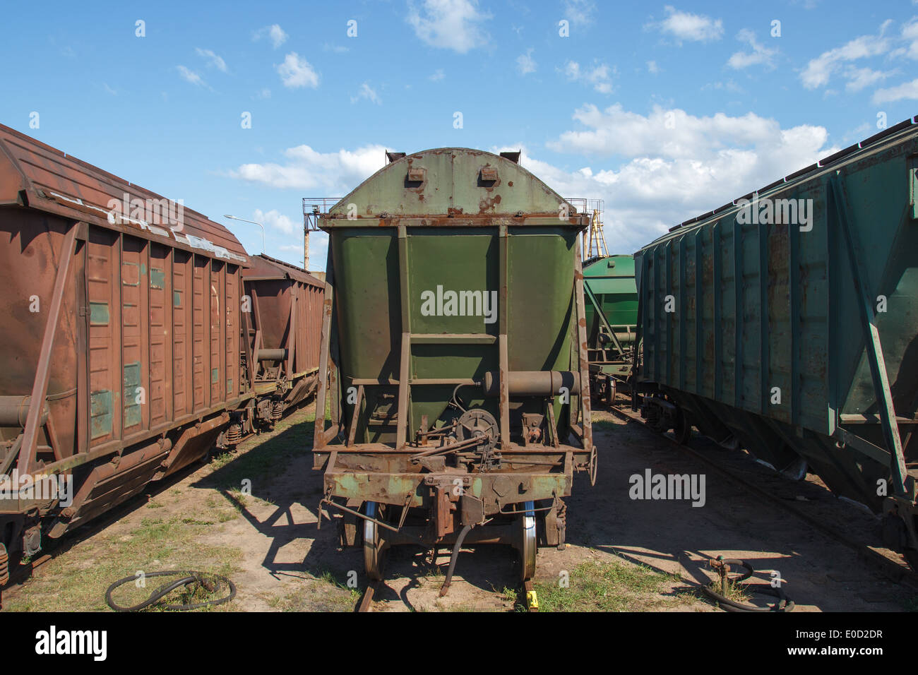 Industrial train vagons hi-res stock photography and images - Alamy