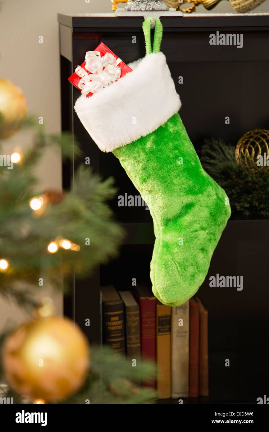 People stocking up hi-res stock photography and images - Alamy