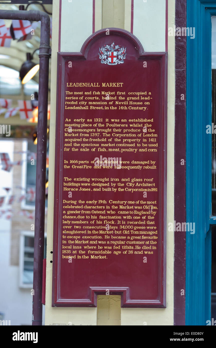 English heritage information board hi-res stock photography and images ...