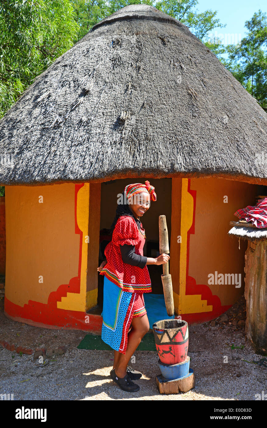 Shangaan woman and dwelling, Motseng Cultural Village, Sun City Resort ...