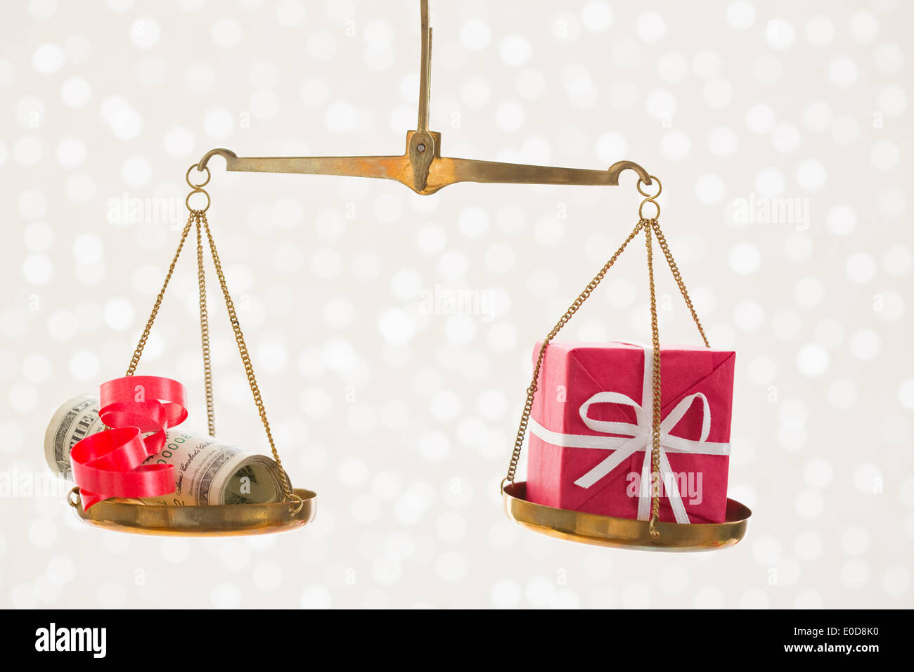 Scale of justice hi-res stock photography and images - Alamy