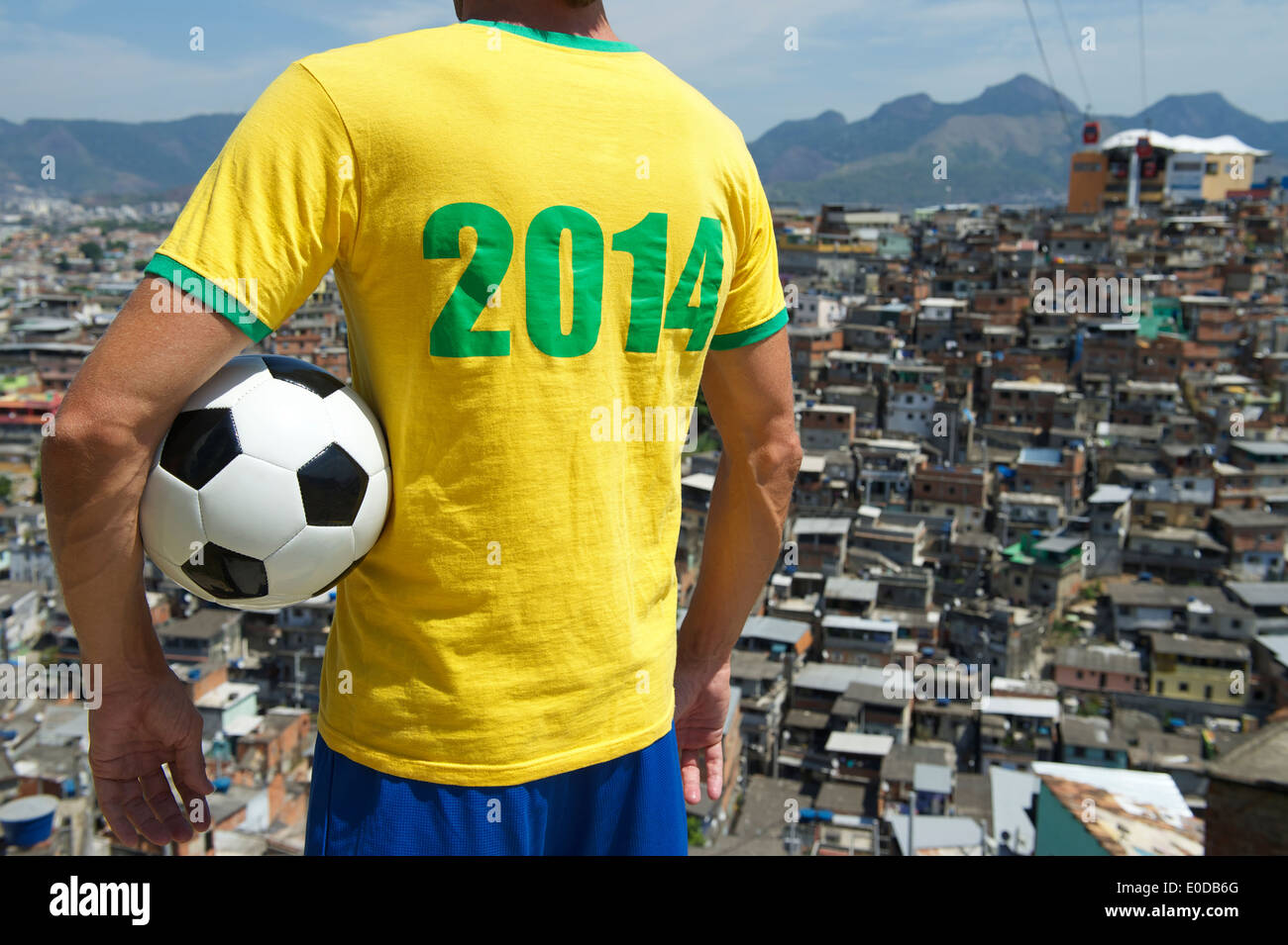 Football slum rio de janeiro hi-res stock photography and images - Alamy