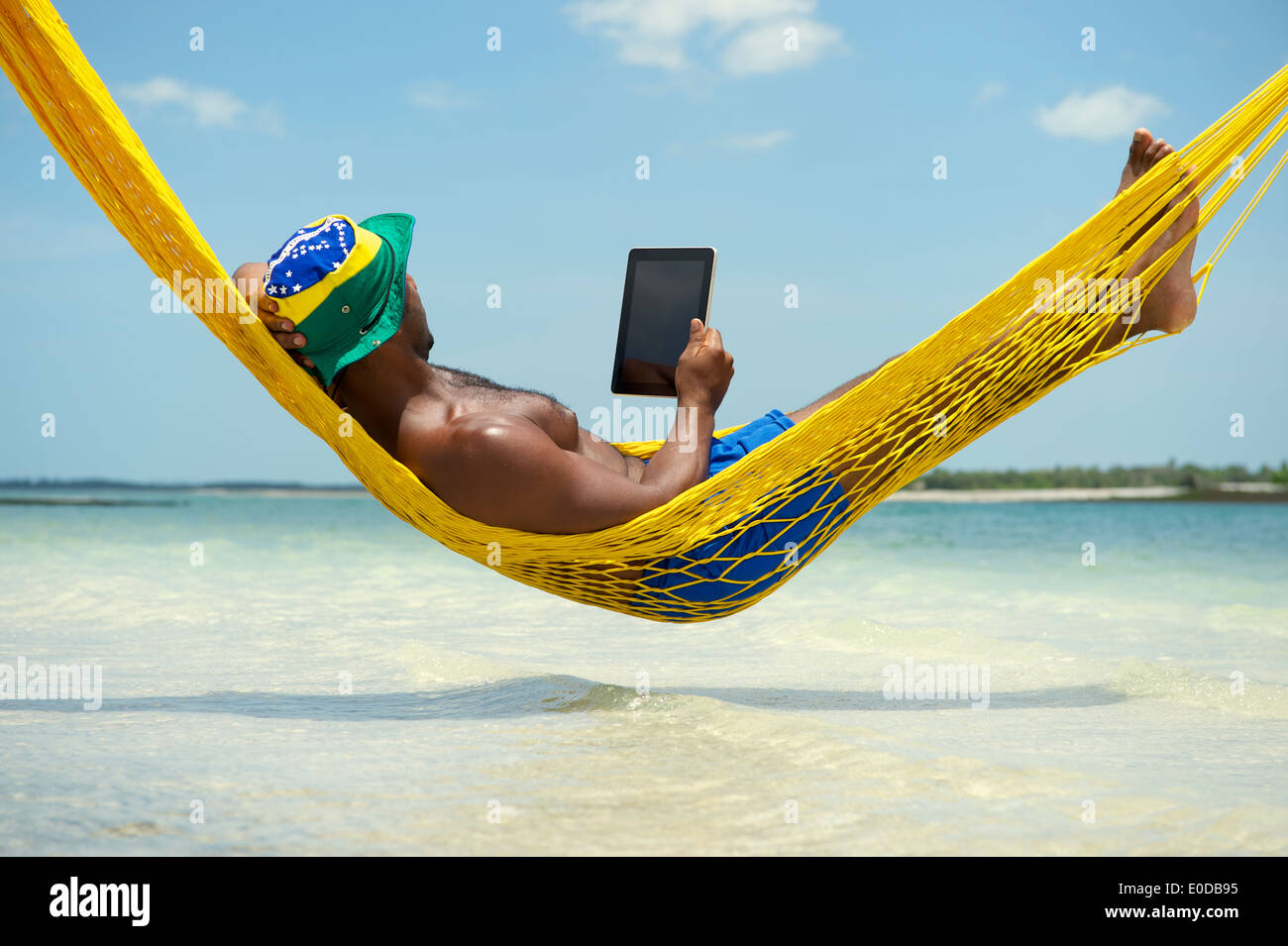 Resort in hammock man using hi-res stock photography and images - Alamy