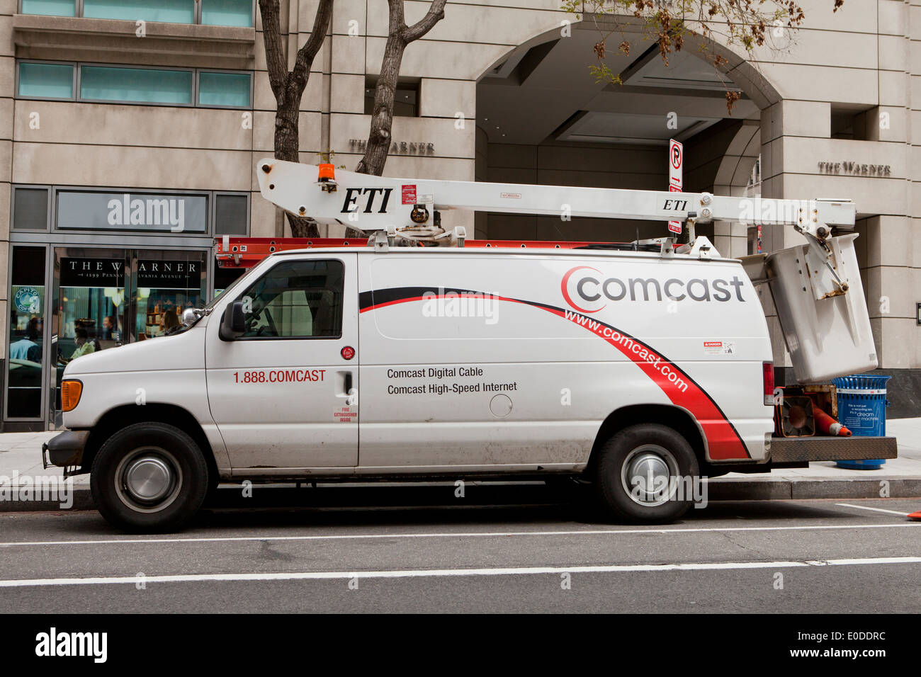 Comcast van hi-res stock photography and images - Alamy