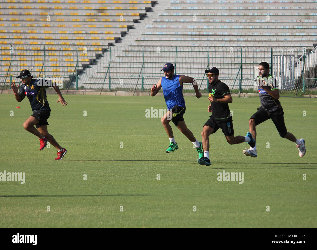 LAHORE, PAKISTAN - MAY 09: Pakistan cricket team players busy in ...
