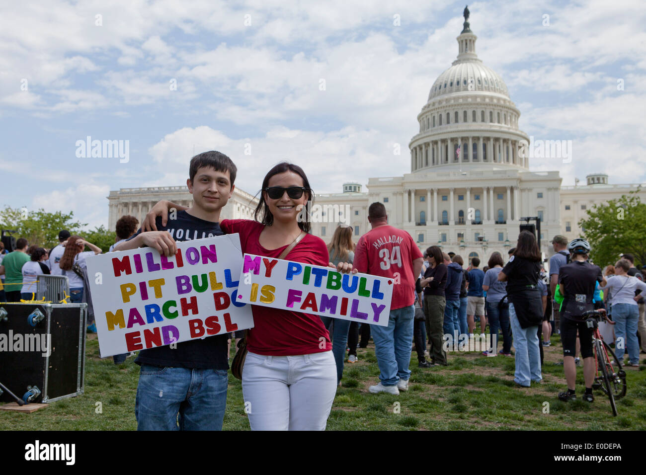 Pit bull dog owners gather in Washington, DC to speak out against breed ...