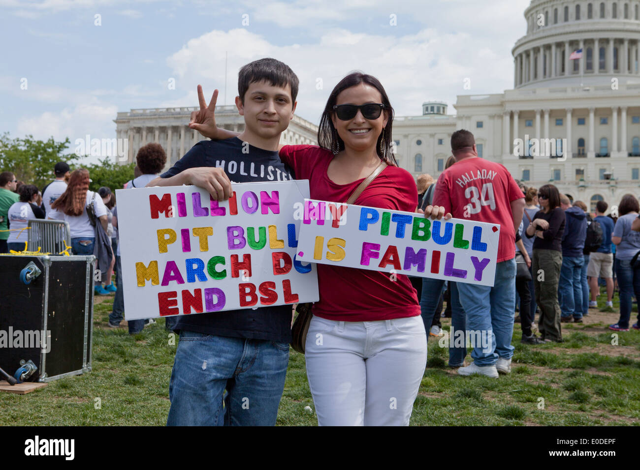 Pit bull dog owners gather in Washington, DC to speak out against breed ...