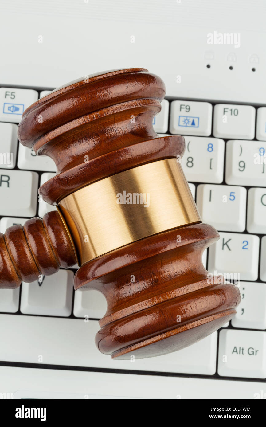 Judge's hammer on computer keyboard, symbolic photo for e-commerce and ...
