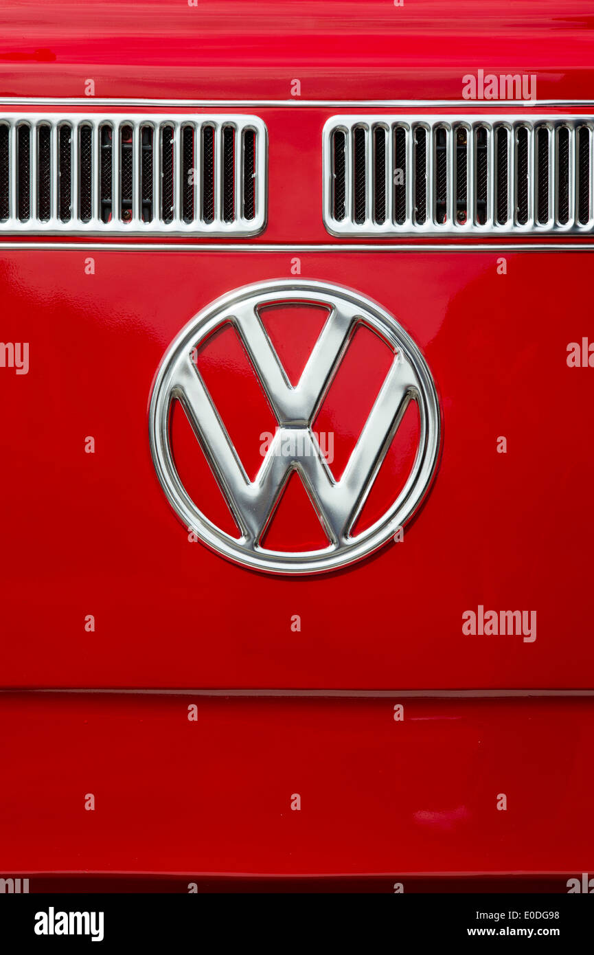 Chrome vw badge hi-res stock photography and images - Alamy