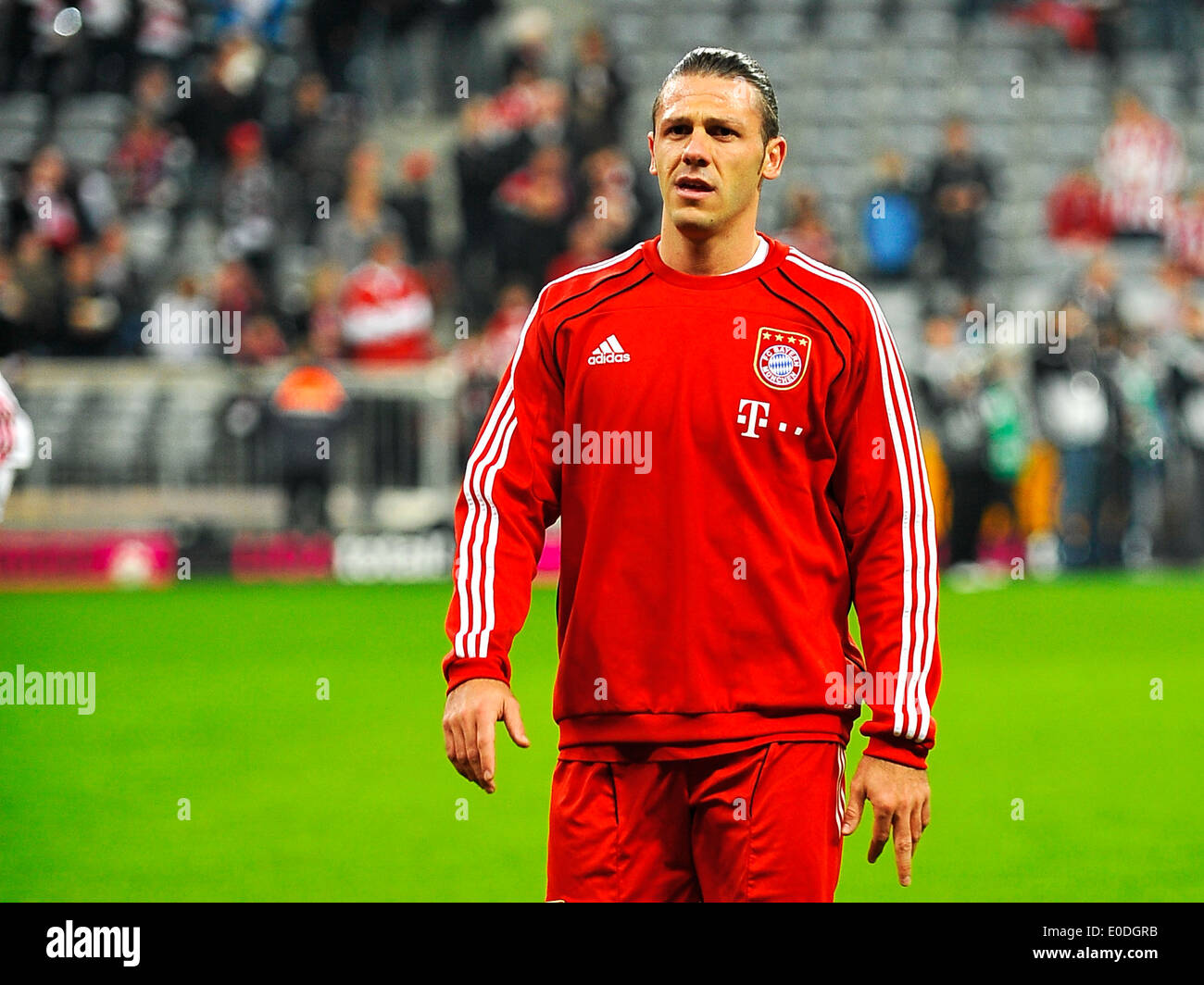 Martin demichelis fc bayern muenchen hi-res stock photography and ...