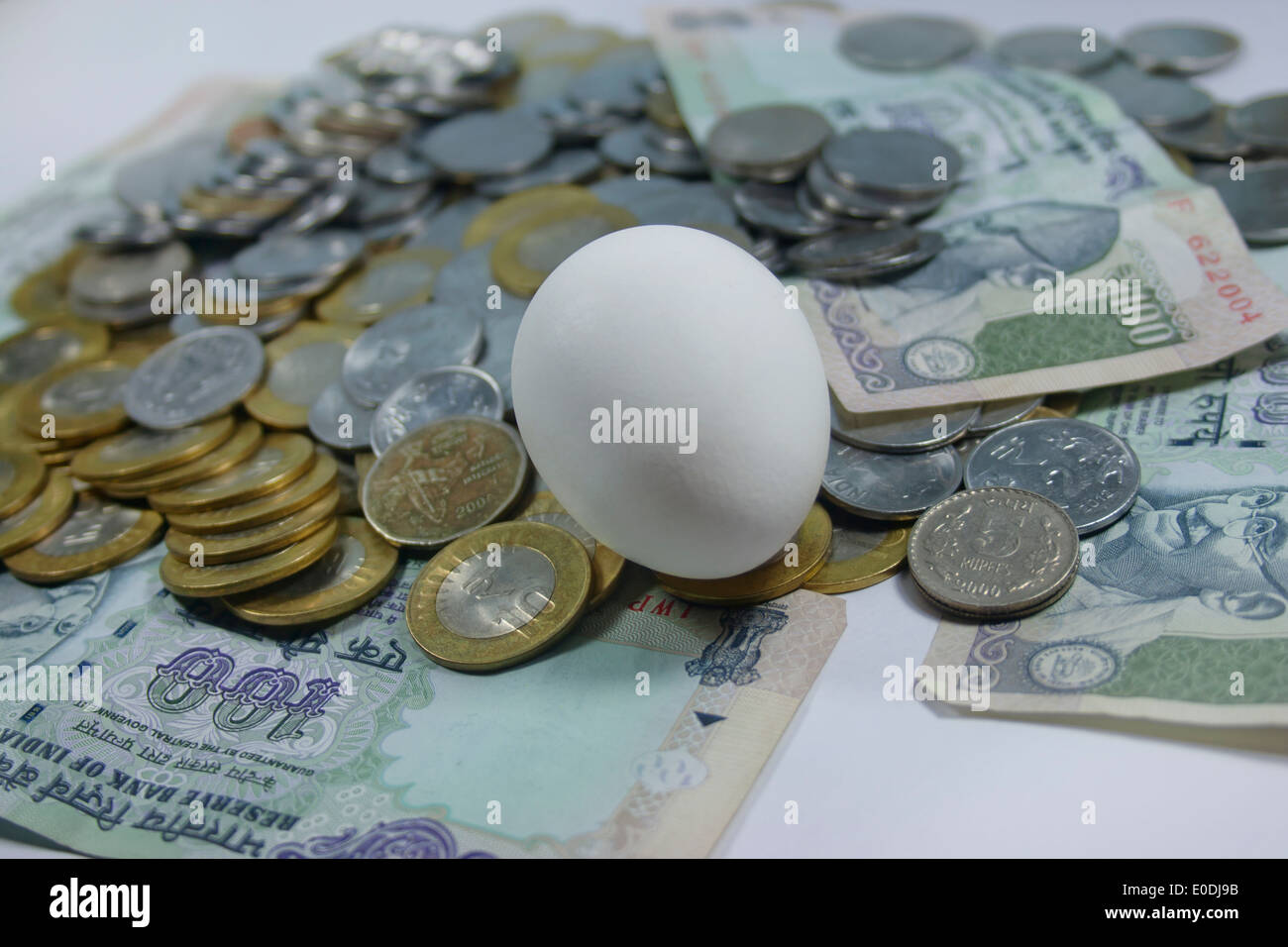 Indian currency flow hi-res stock photography and images - Alamy
