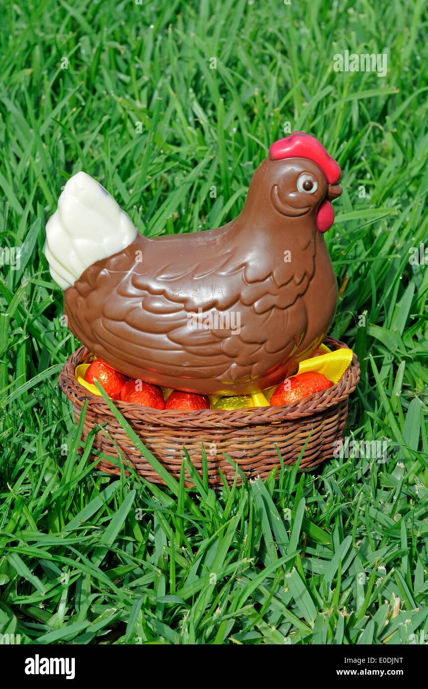 Nesting baskets hi-res stock photography and images - Alamy