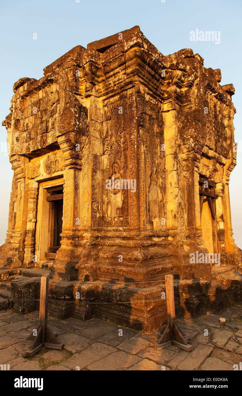 Phnom reap temple hi-res stock photography and images - Alamy