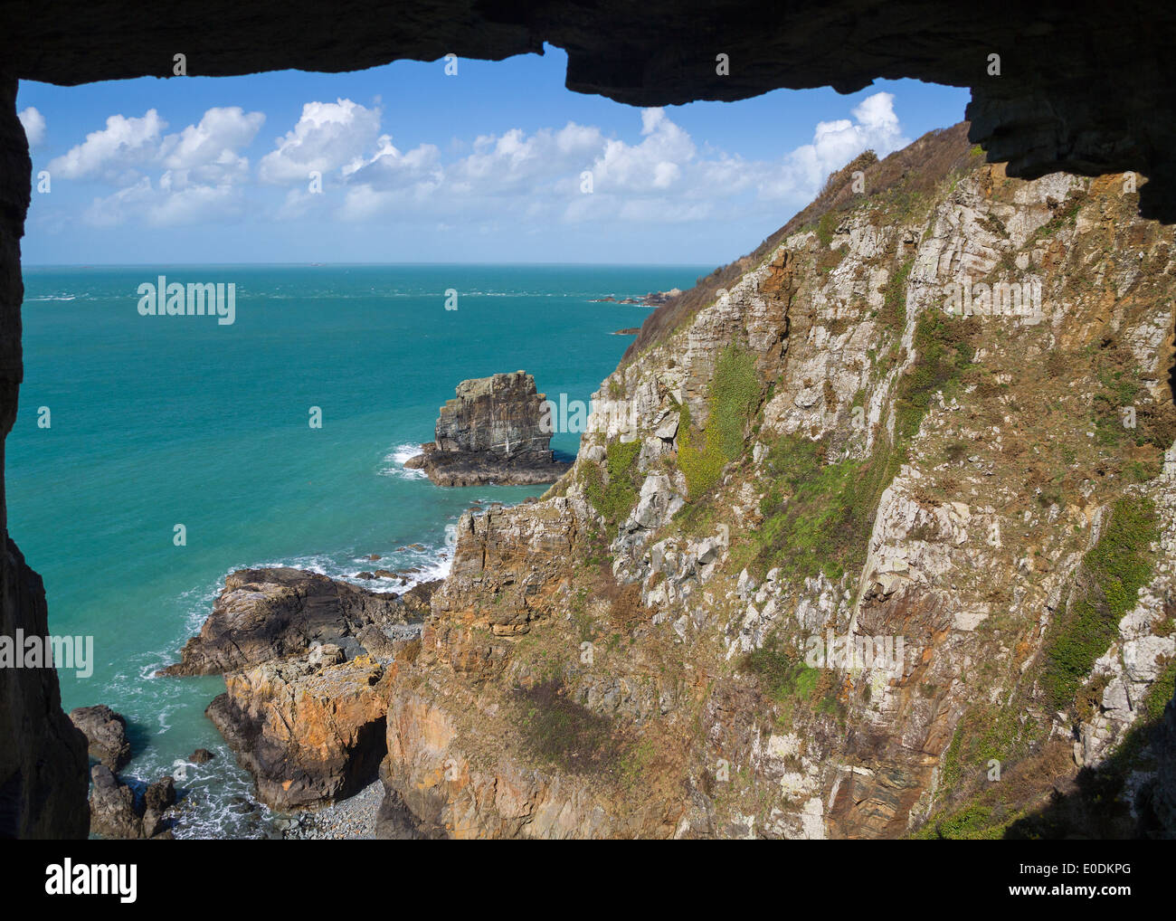 Sark the window in the rock hi-res stock photography and images - Alamy