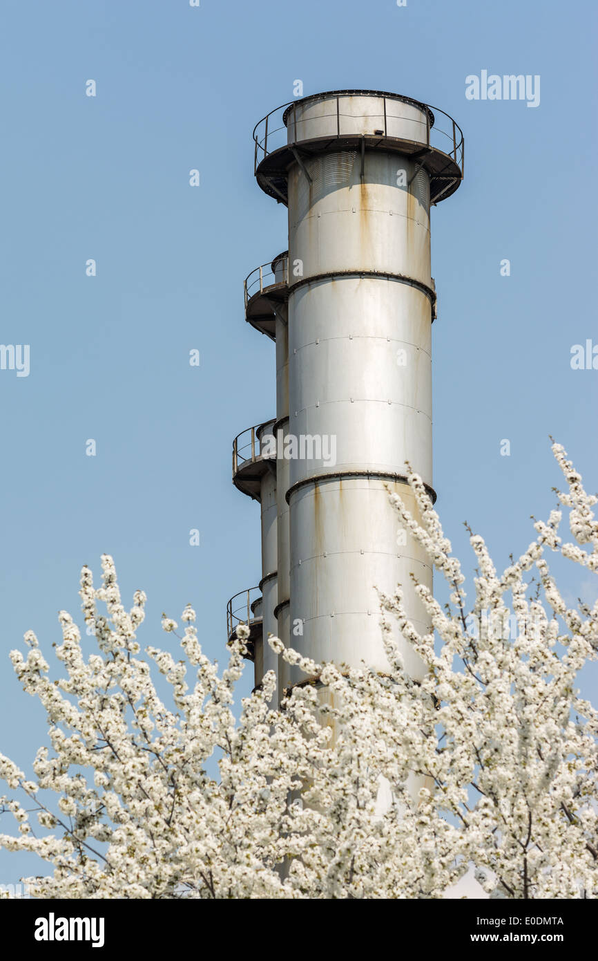 Power plant tower hi-res stock photography and images - Alamy