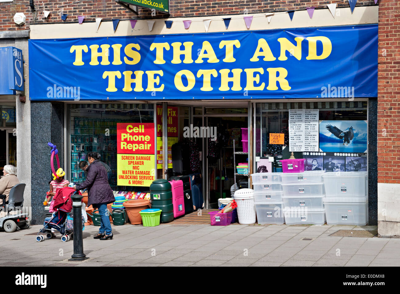 Mixed use retail hi-res stock photography and images - Alamy
