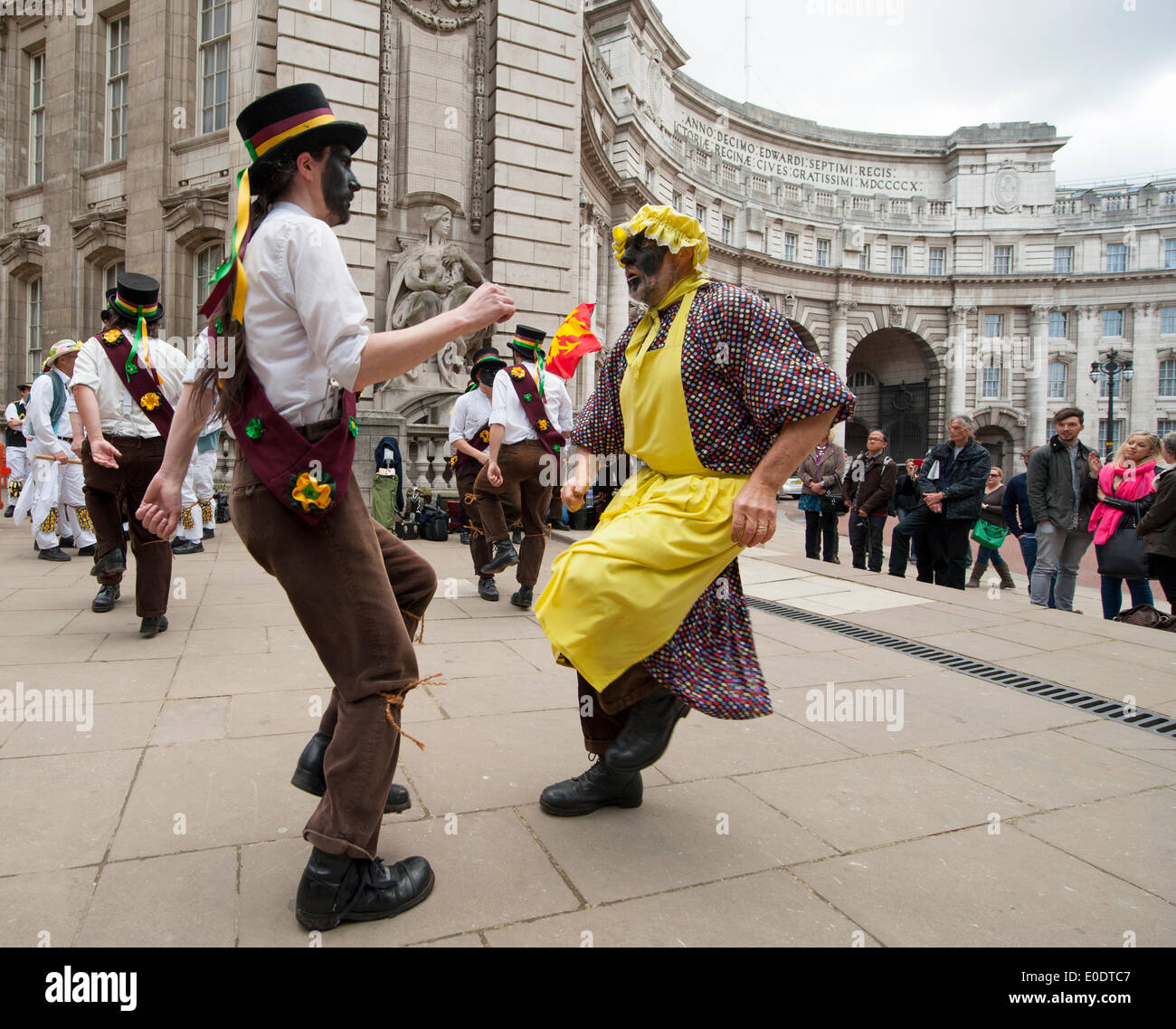 Admiralty Arch, The Mall, London. 10th May, 2014. Seven Champions Molly ...